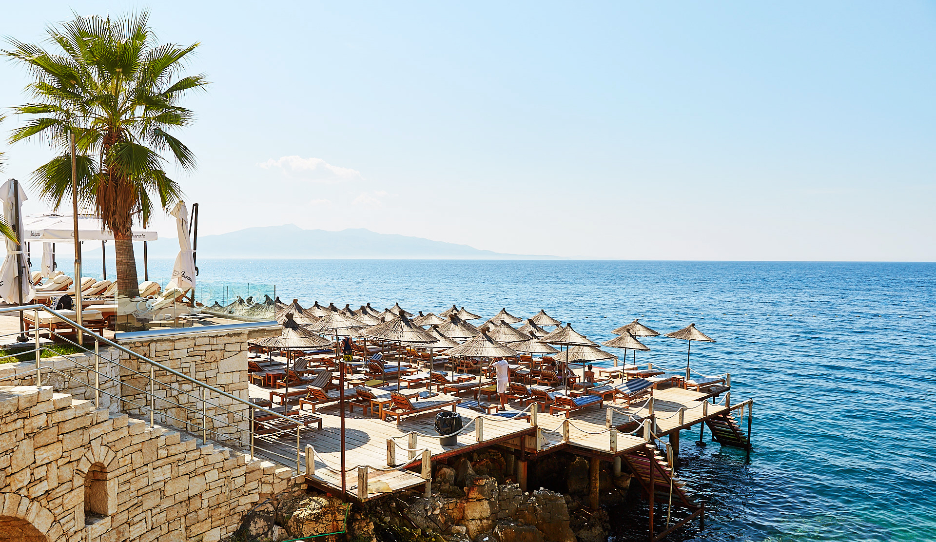 Santa Quaranta, bra strand & restaurang i Saranda - Allt om Albanien